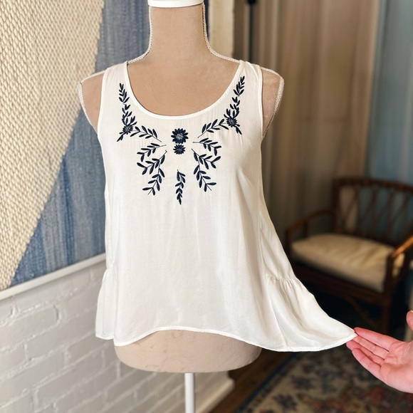 Papaya | Tops | Papayawhite And Navy Embroidered Tank Top | Poshmark